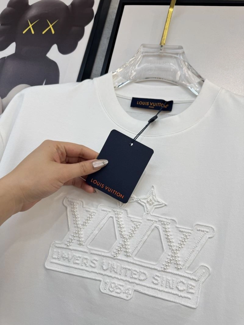 Top mirror Louis Vuitton T-Shirts