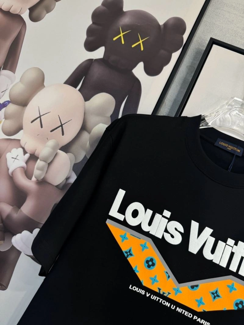 Exact replica Louis Vuitton T-Shirts
