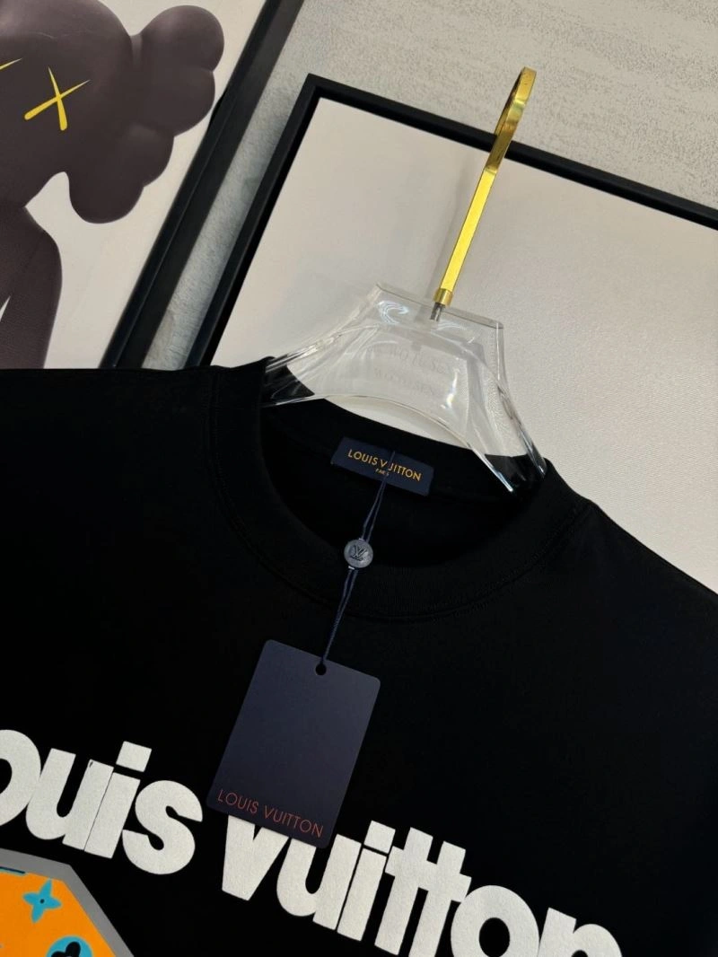 Exact replica Louis Vuitton T-Shirts