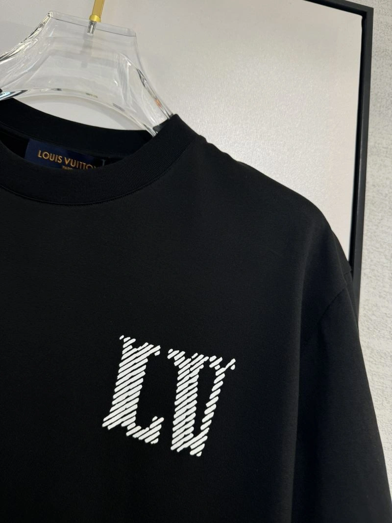 Exact replica Louis Vuitton T-Shirts