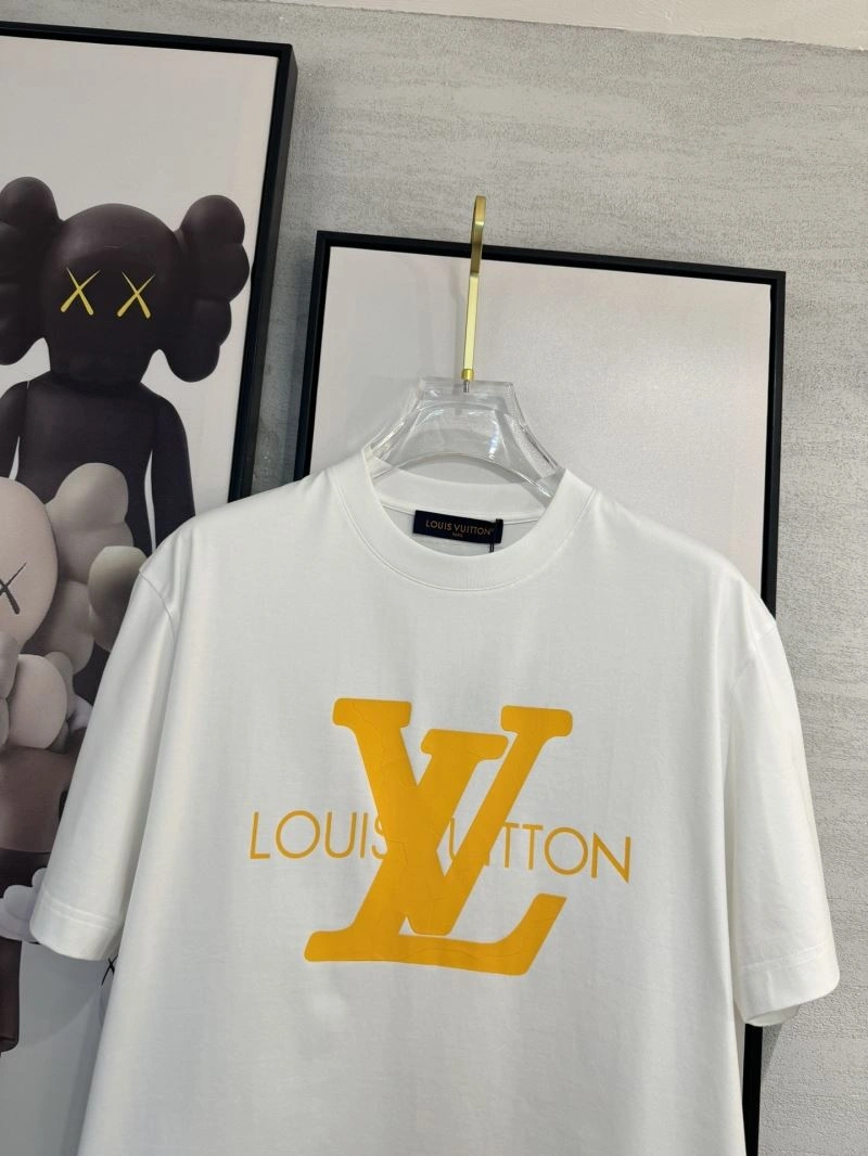 Low-cost Louis Vuitton T-Shirts
