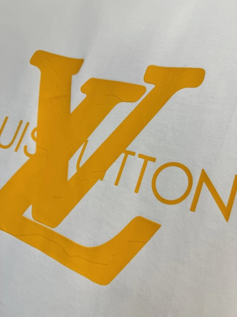 Low-cost Louis Vuitton T-Shirts
