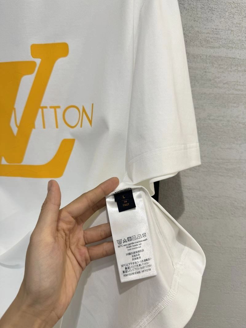 Low-cost Louis Vuitton T-Shirts