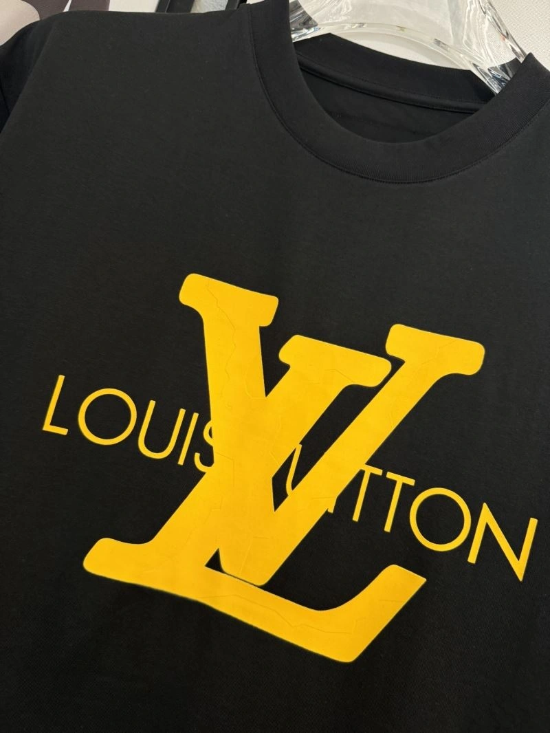 Bargain Louis Vuitton T-Shirts