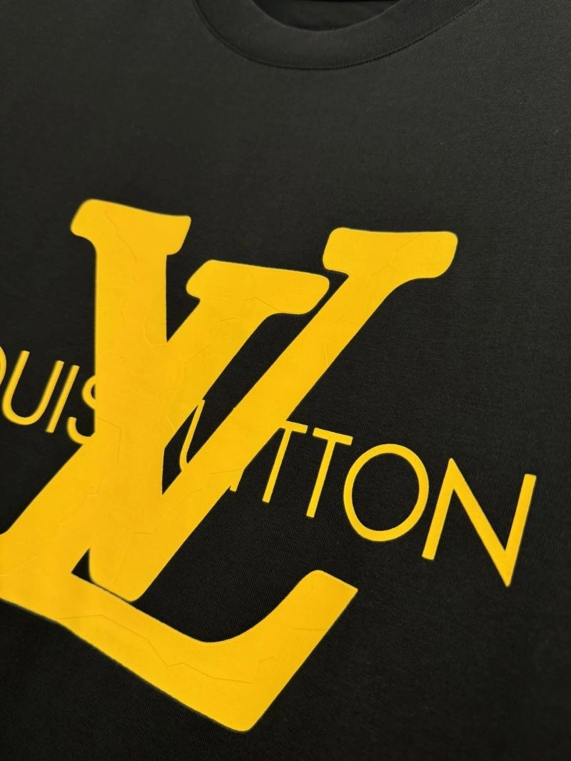 Bargain Louis Vuitton T-Shirts