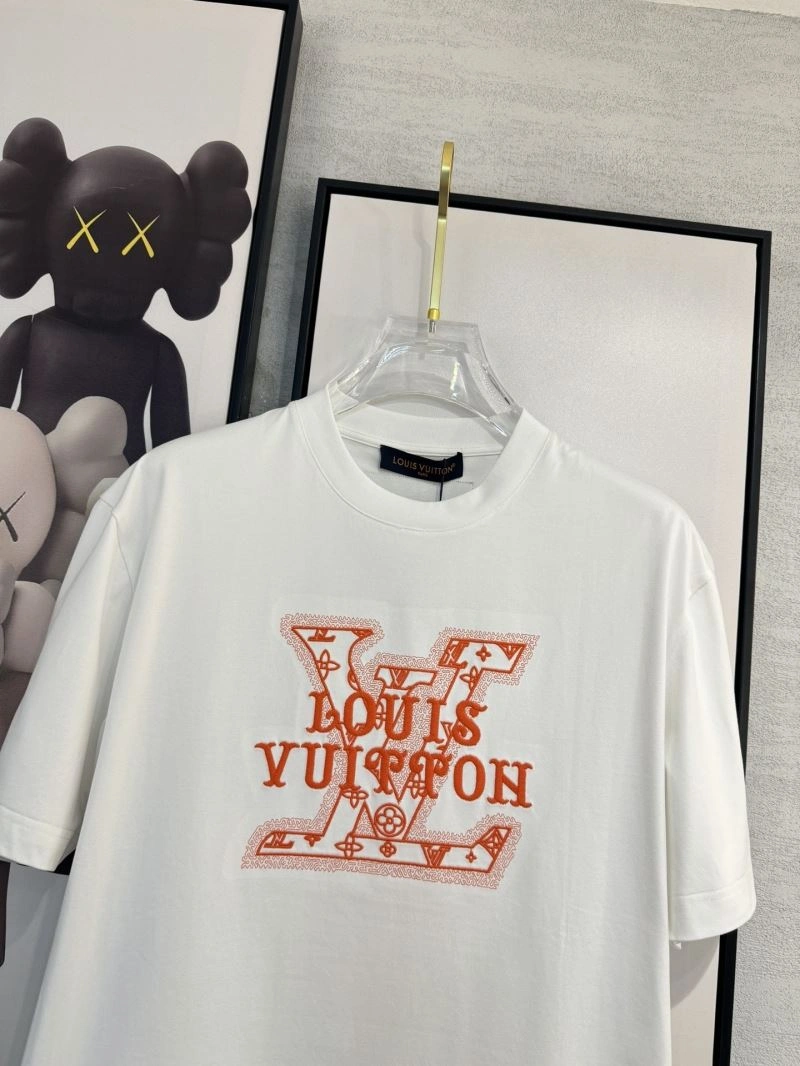 Precise copy Louis Vuitton T-Shirts