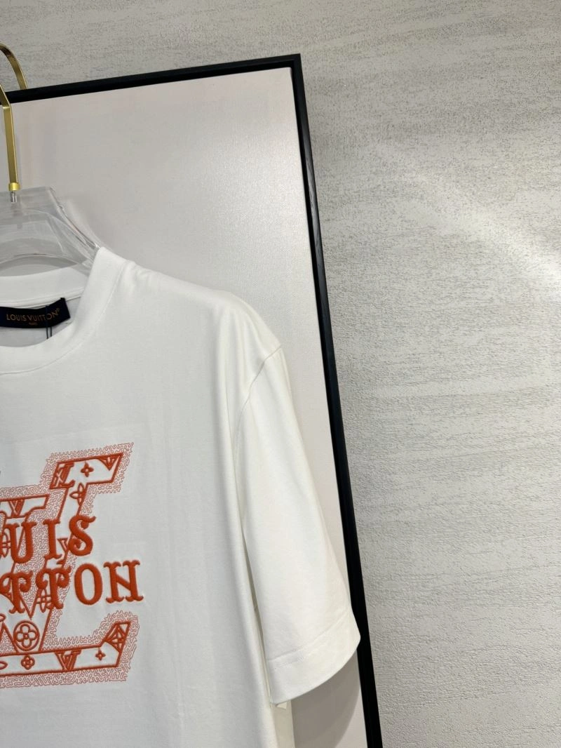Precise copy Louis Vuitton T-Shirts