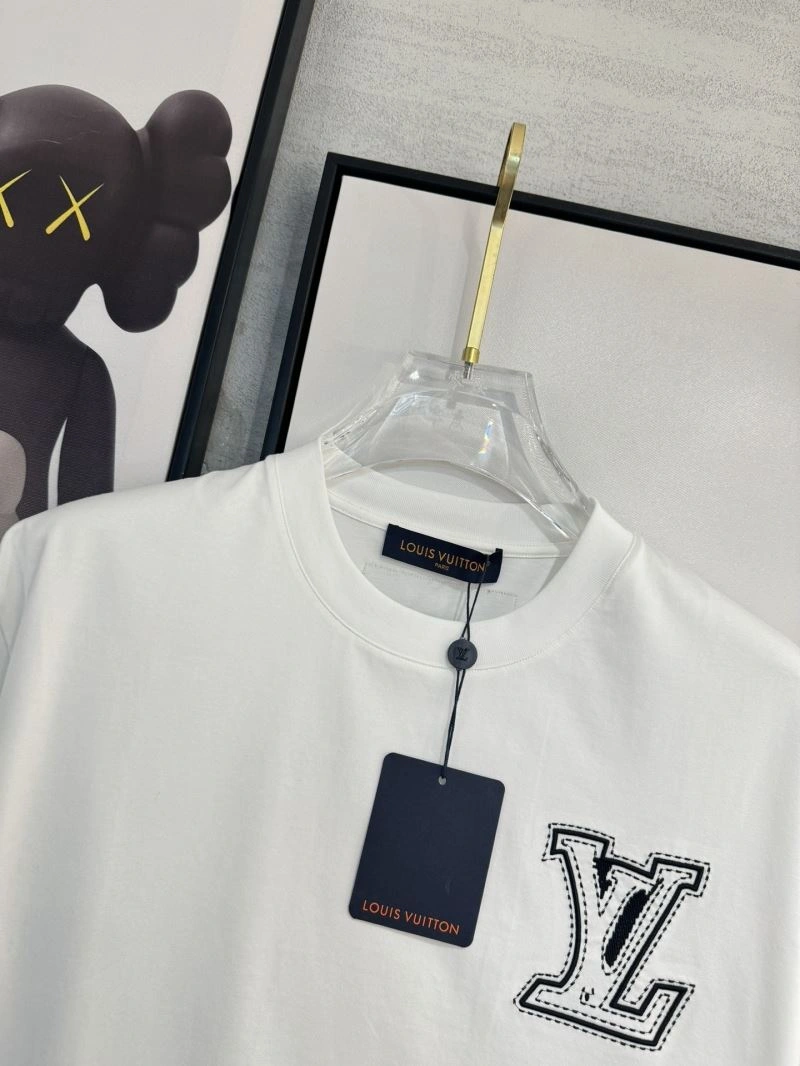Indistinguishable Louis Vuitton T-Shirts