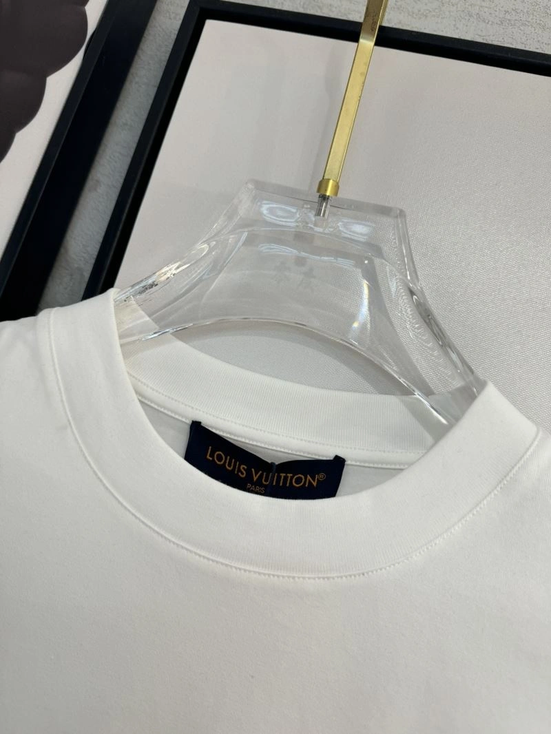 High fidelity Louis Vuitton T-Shirts
