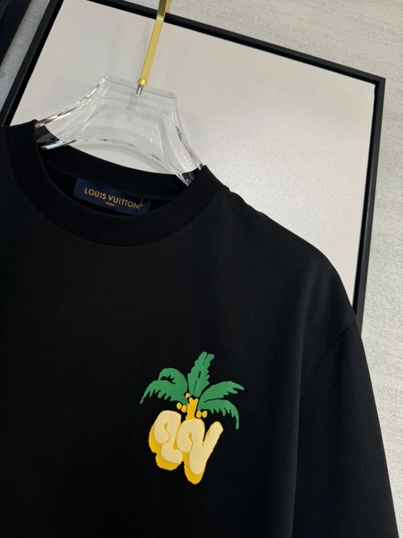 Exact replica Louis Vuitton T-Shirts