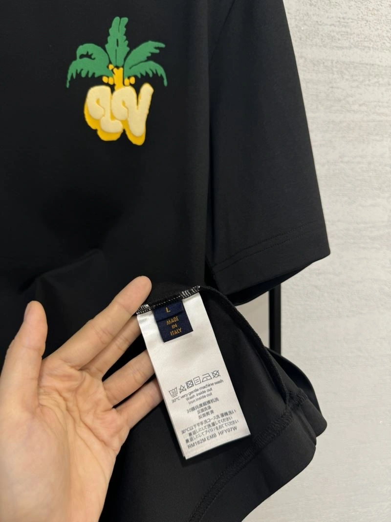 Exact replica Louis Vuitton T-Shirts