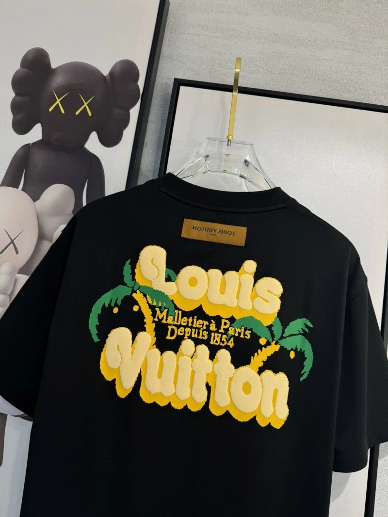 Exact replica Louis Vuitton T-Shirts
