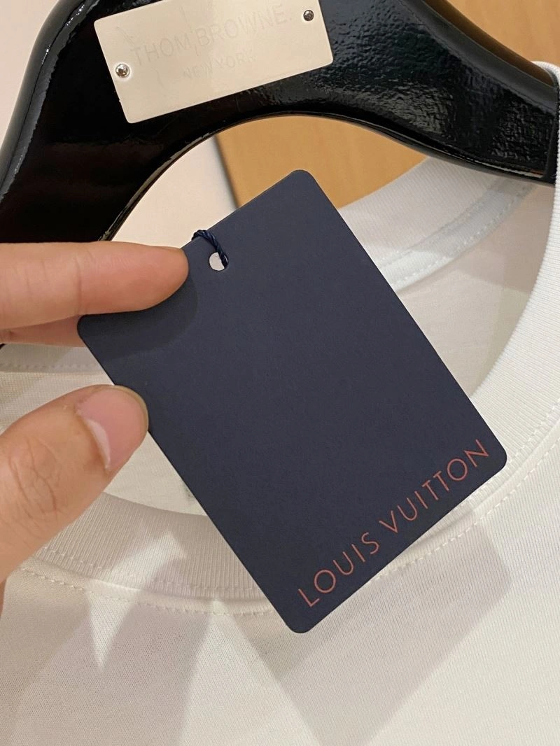 Mirror quality Louis Vuitton T-Shirts