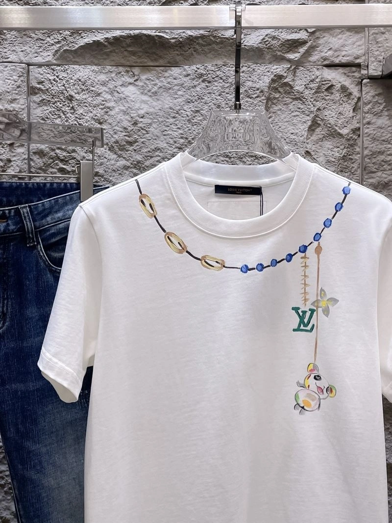 Indistinguishable Louis Vuitton T-Shirts