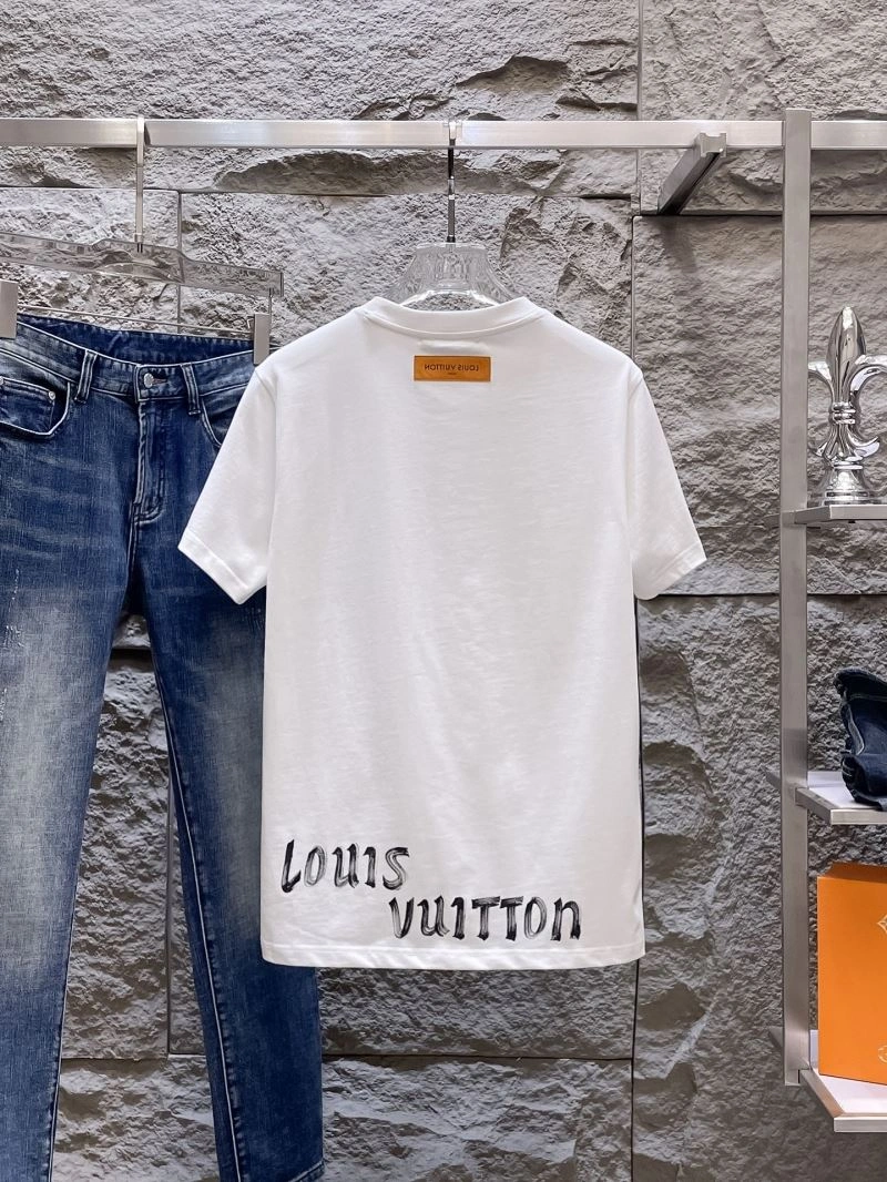 Indistinguishable Louis Vuitton T-Shirts