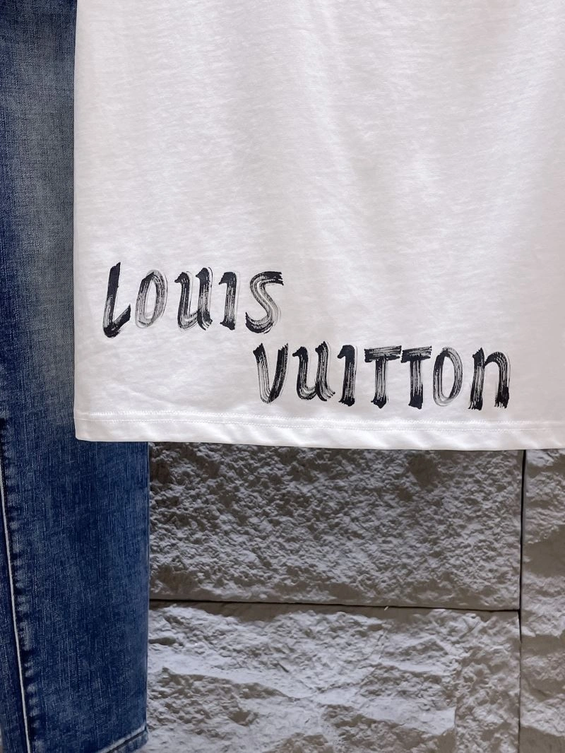 Indistinguishable Louis Vuitton T-Shirts