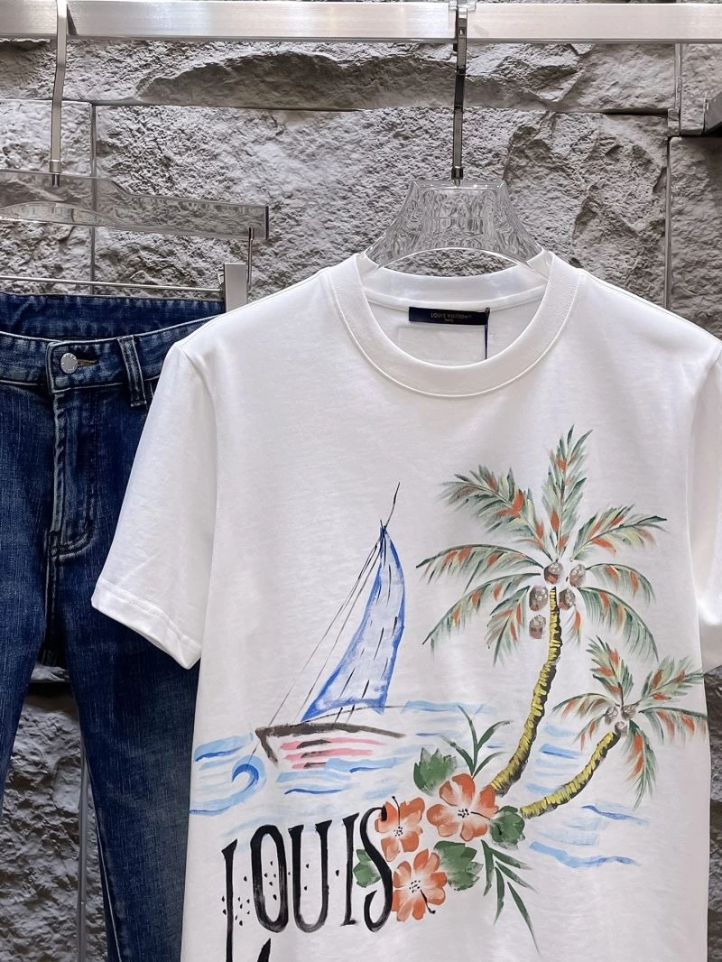 Top match Louis Vuitton T-Shirts