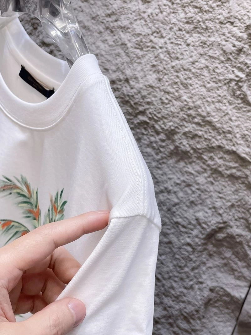 Top match Louis Vuitton T-Shirts