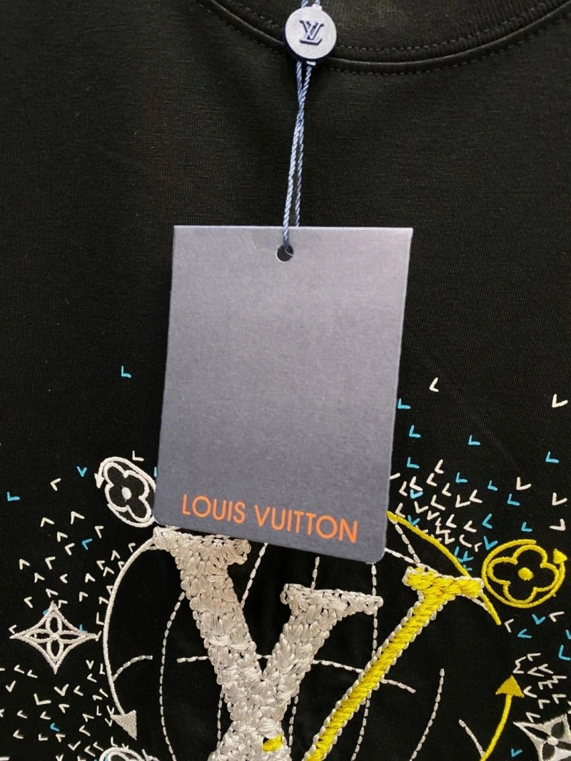 High fidelity Louis Vuitton T-Shirts