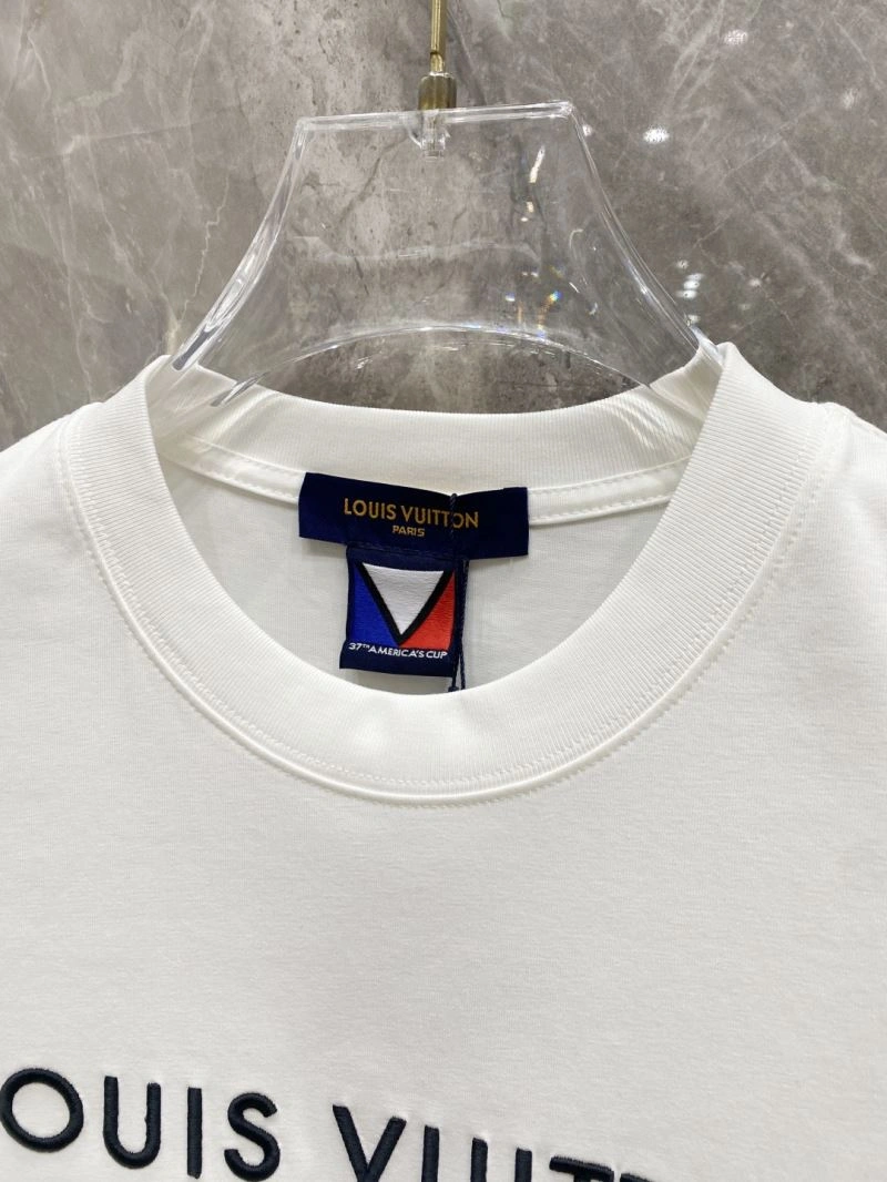 Indistinguishable Louis Vuitton T-Shirts