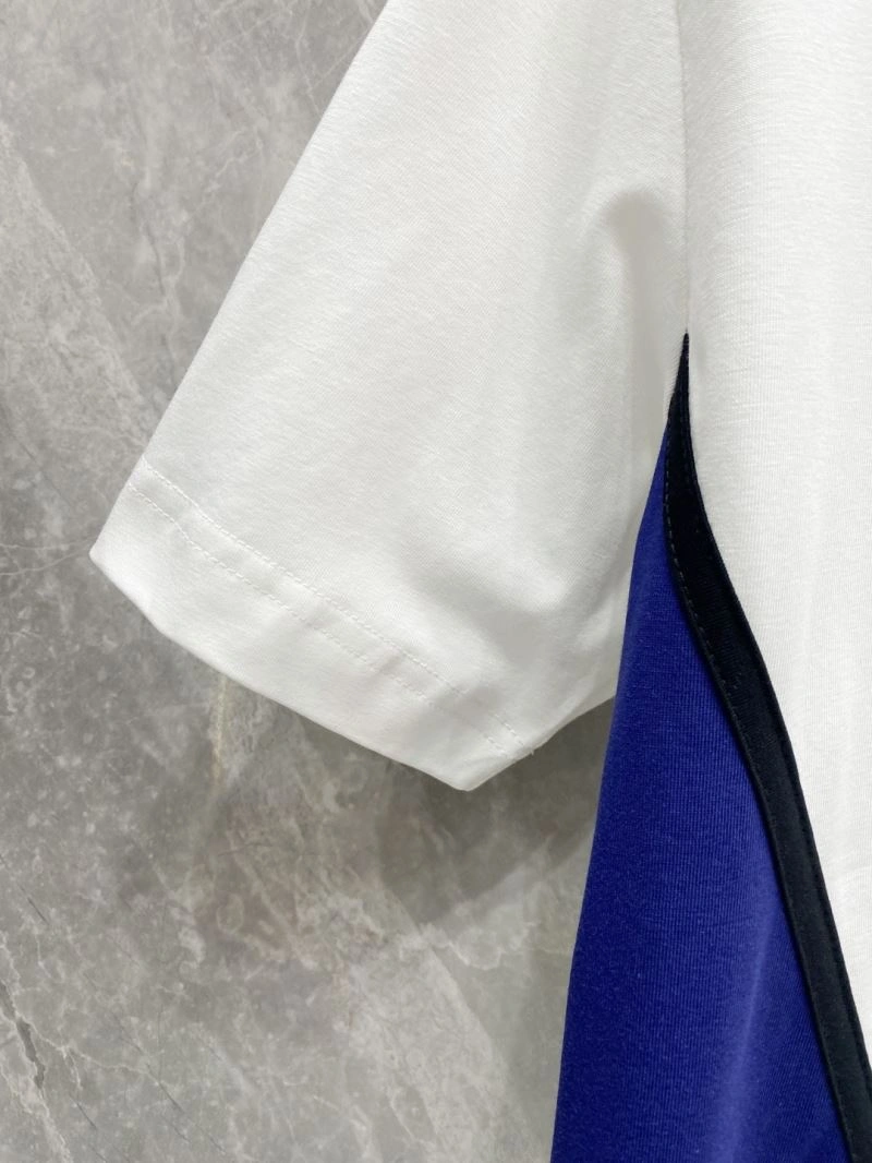 Indistinguishable Louis Vuitton T-Shirts