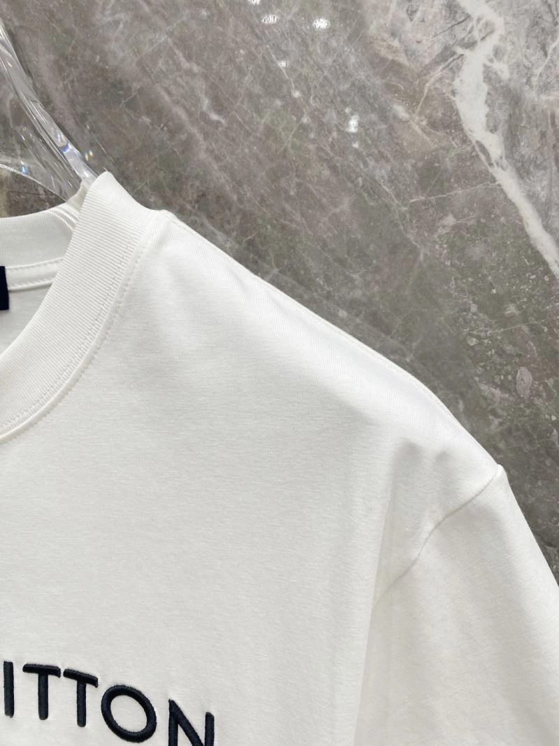 Indistinguishable Louis Vuitton T-Shirts