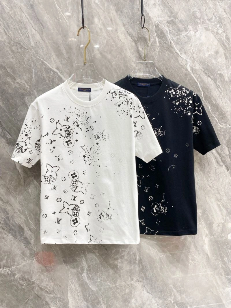 Exact replica Louis Vuitton T-Shirts