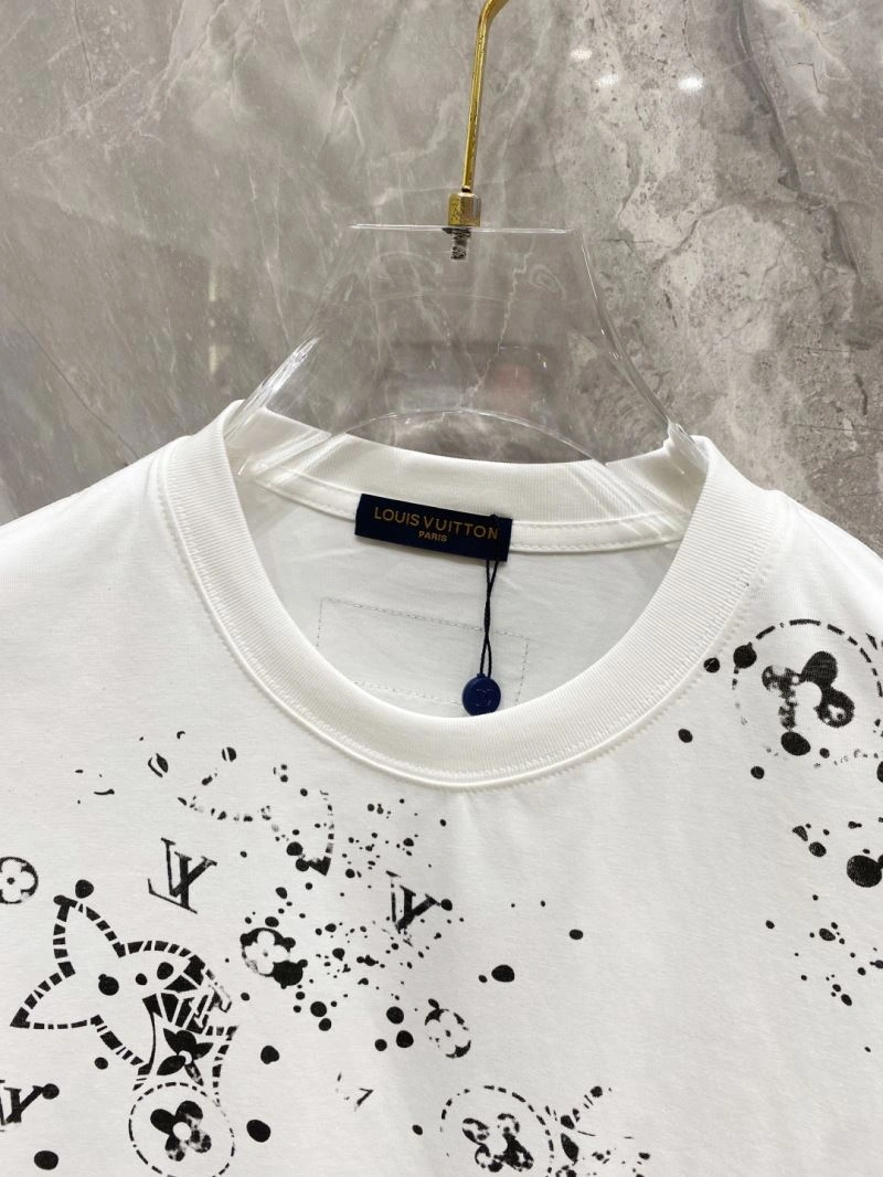 Exact replica Louis Vuitton T-Shirts
