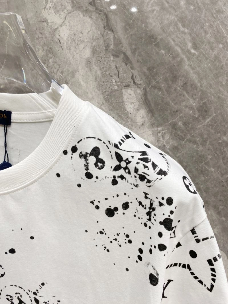 Exact replica Louis Vuitton T-Shirts