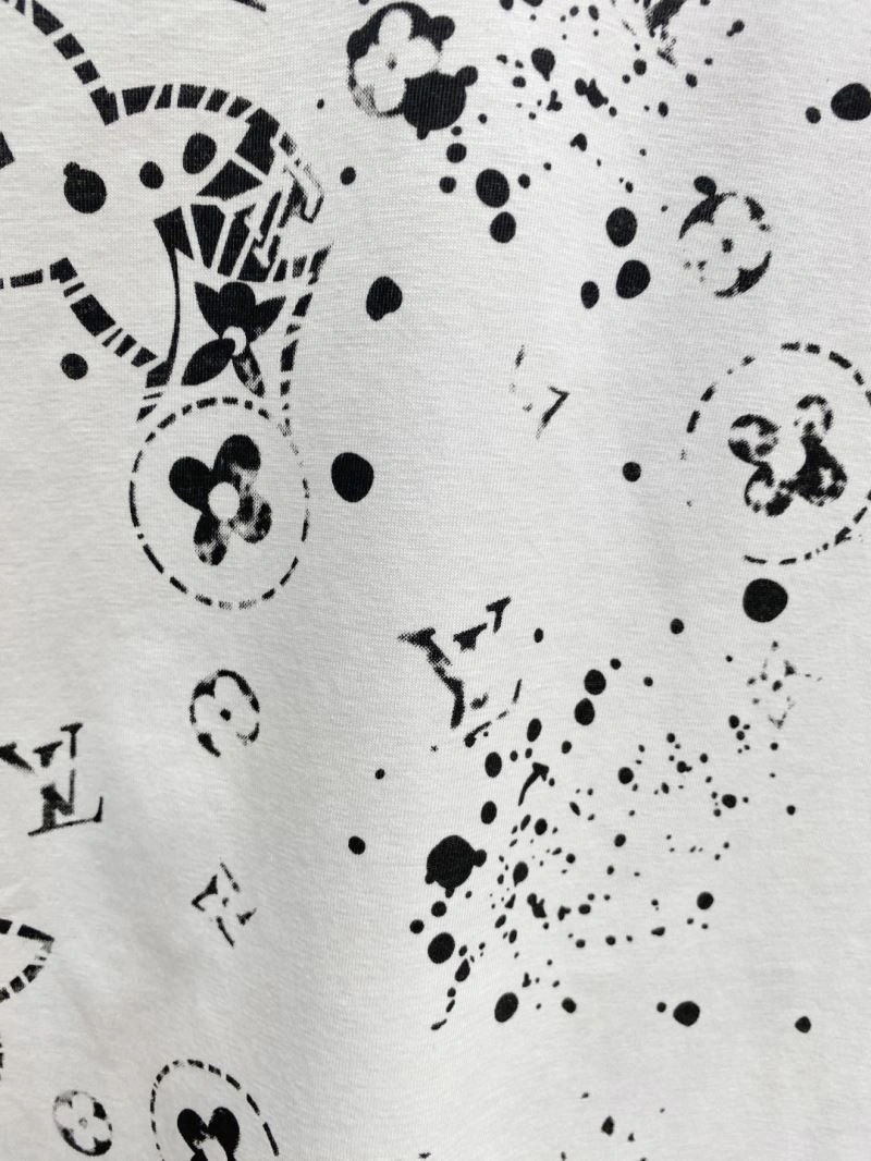 Exact replica Louis Vuitton T-Shirts