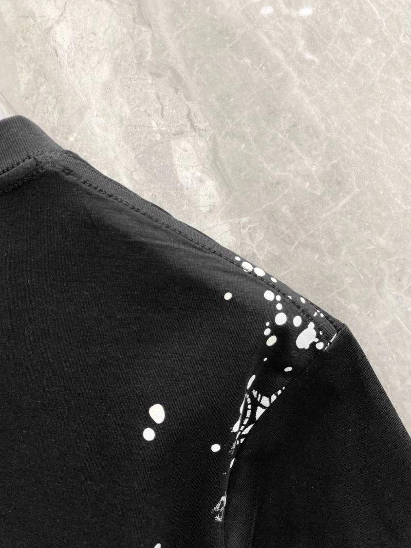 Bargain Louis Vuitton T-Shirts