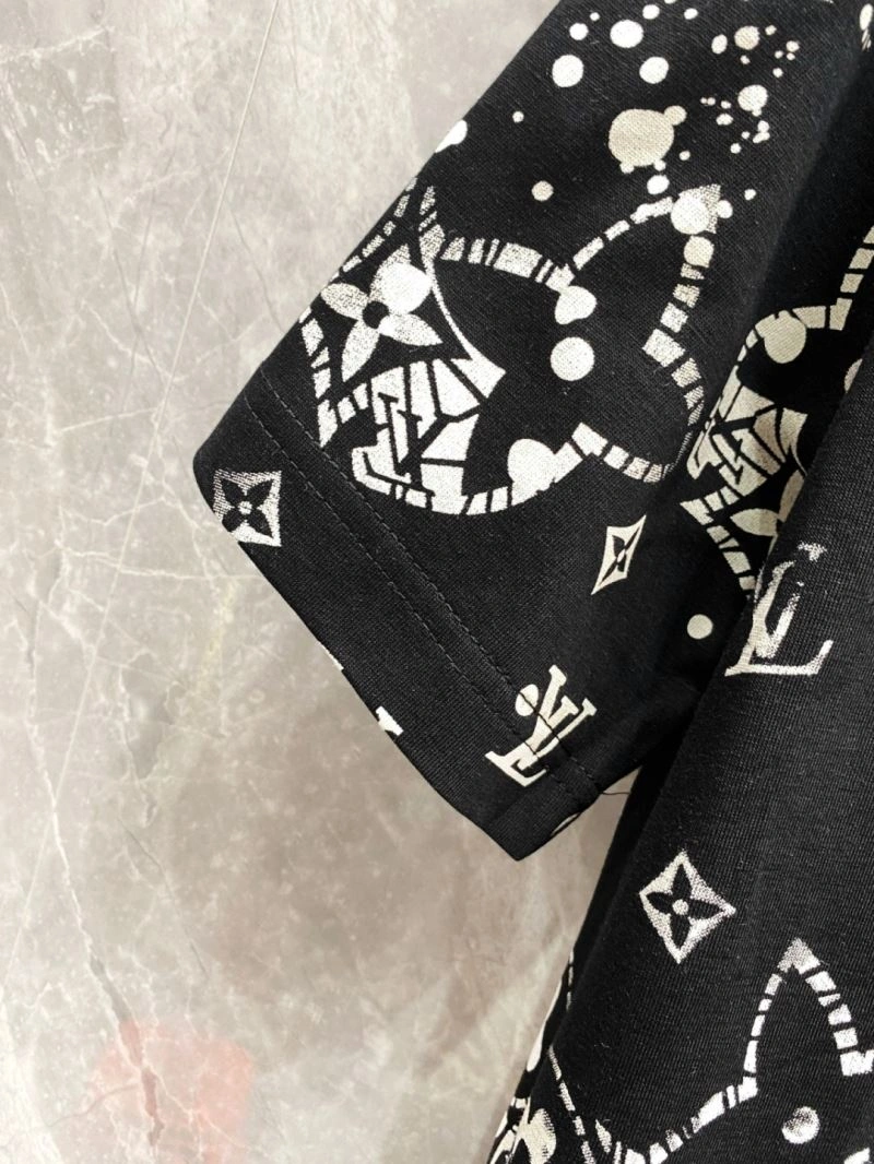Bargain Louis Vuitton T-Shirts