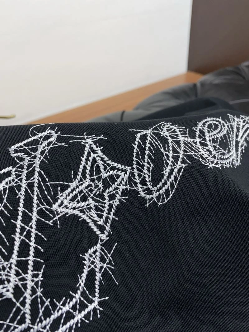 Cut-rate Louis Vuitton T-Shirts