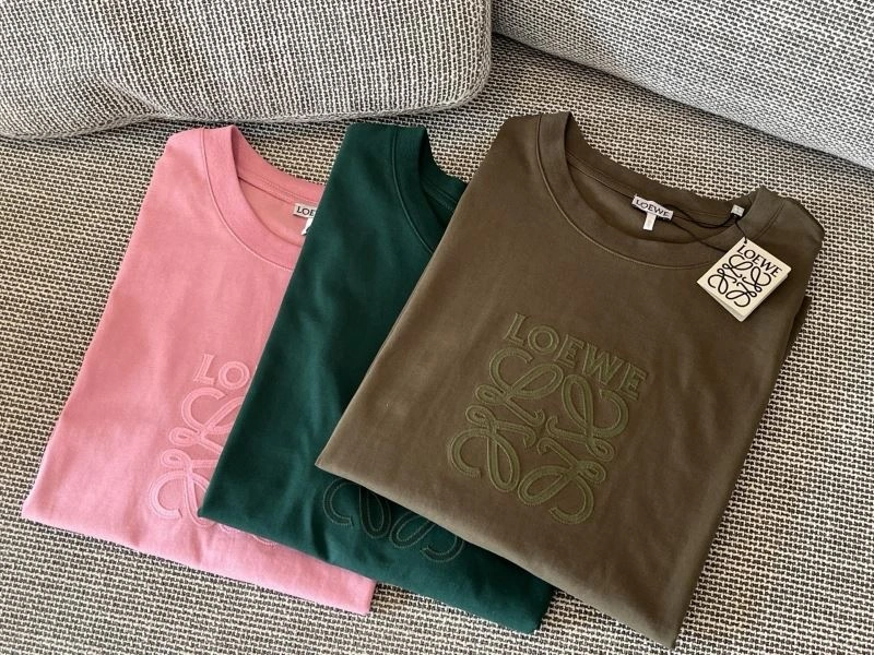 Exact replica Louis Vuitton T-Shirts