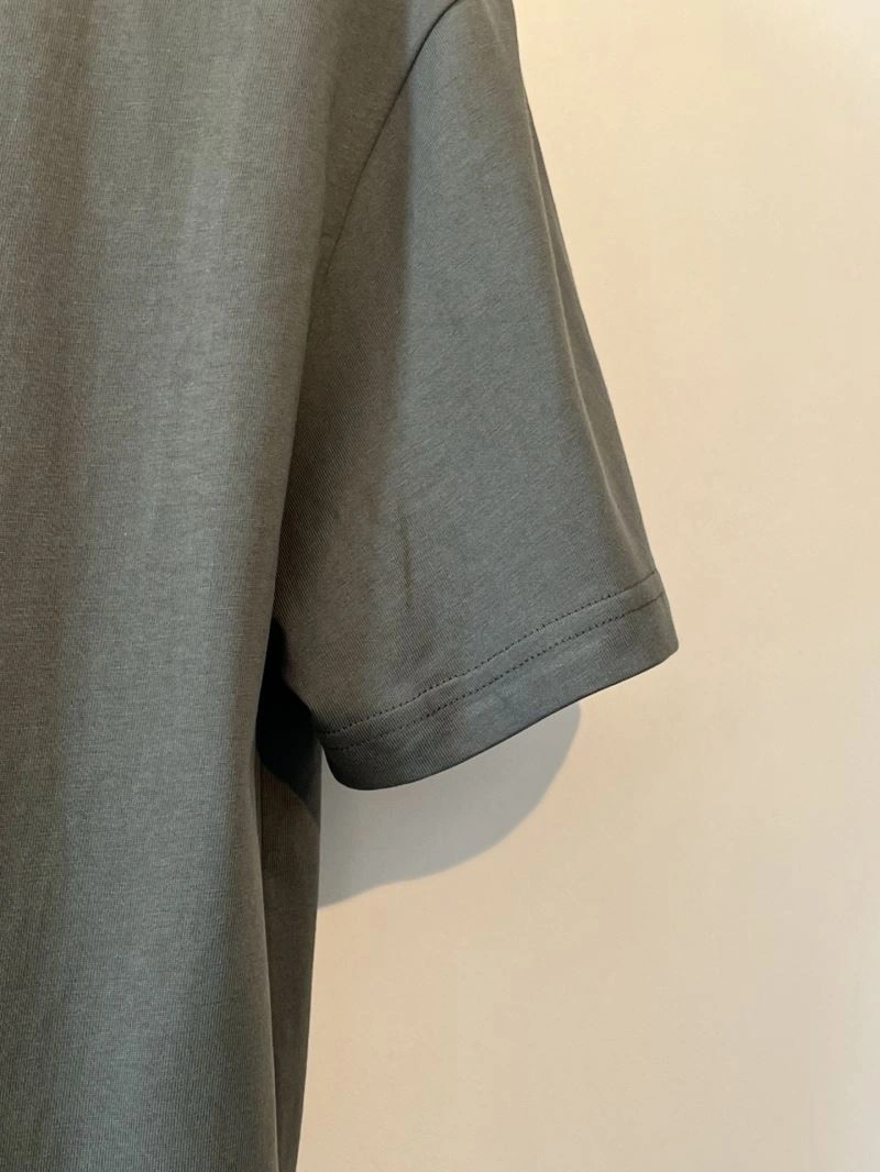 Bargain Louis Vuitton T-Shirts