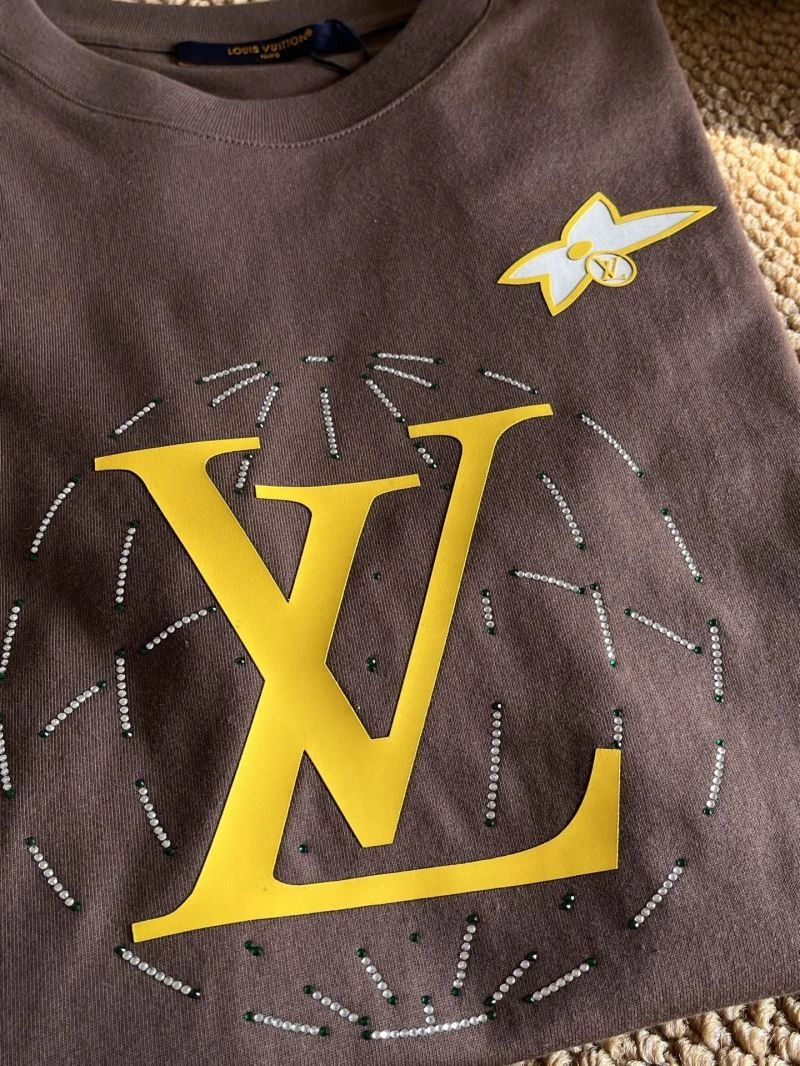 Indistinguishable Louis Vuitton T-Shirts