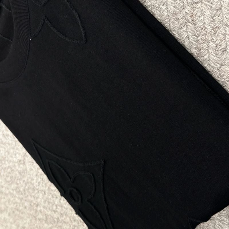 Factory-made Louis Vuitton T-Shirts