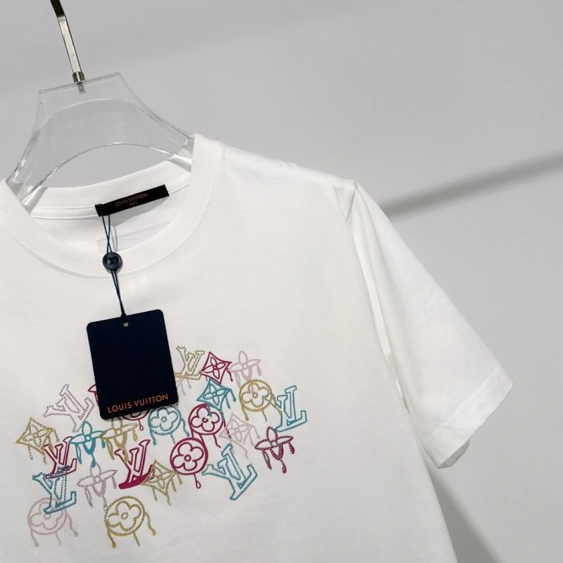 Indistinguishable Louis Vuitton T-Shirts