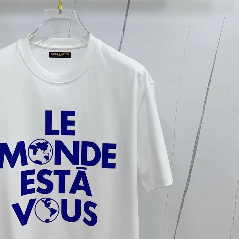 Exact replica Louis Vuitton T-Shirts