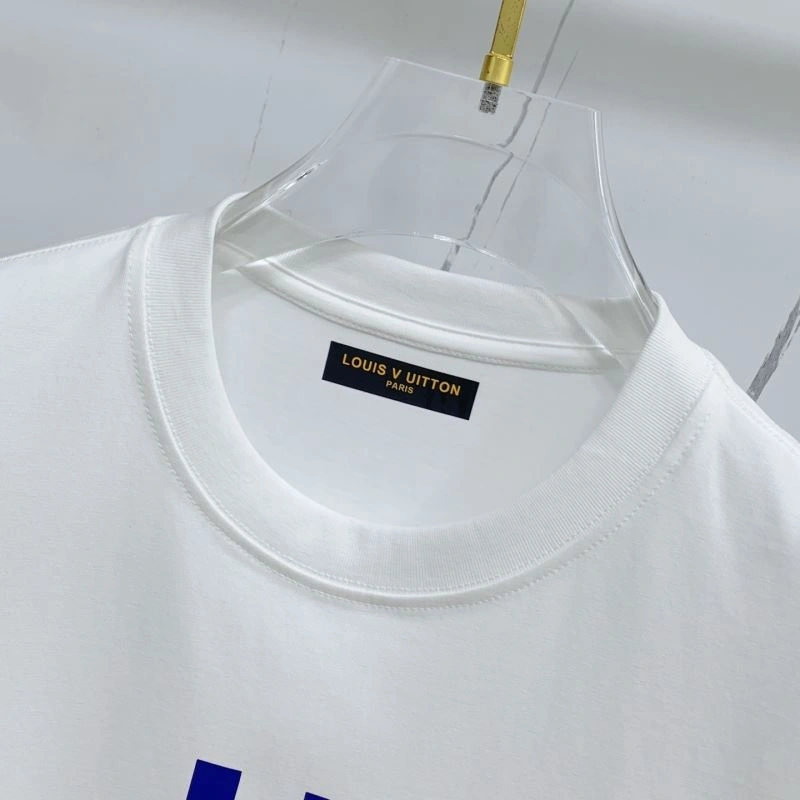Exact replica Louis Vuitton T-Shirts