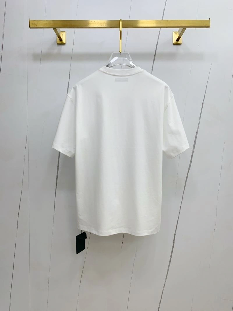 Exact replica Louis Vuitton T-Shirts