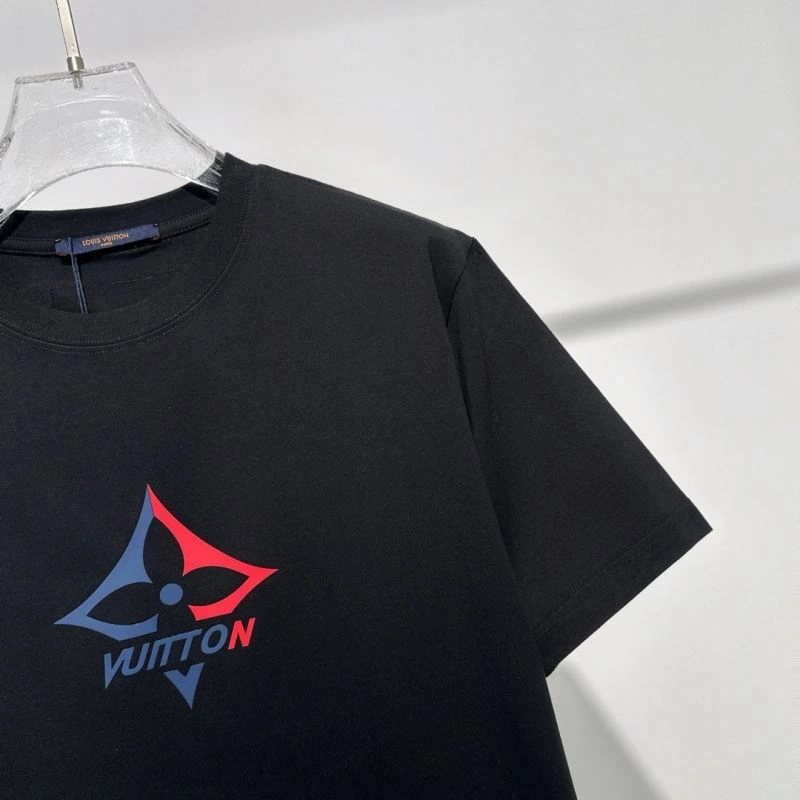 Top match Louis Vuitton T-Shirts
