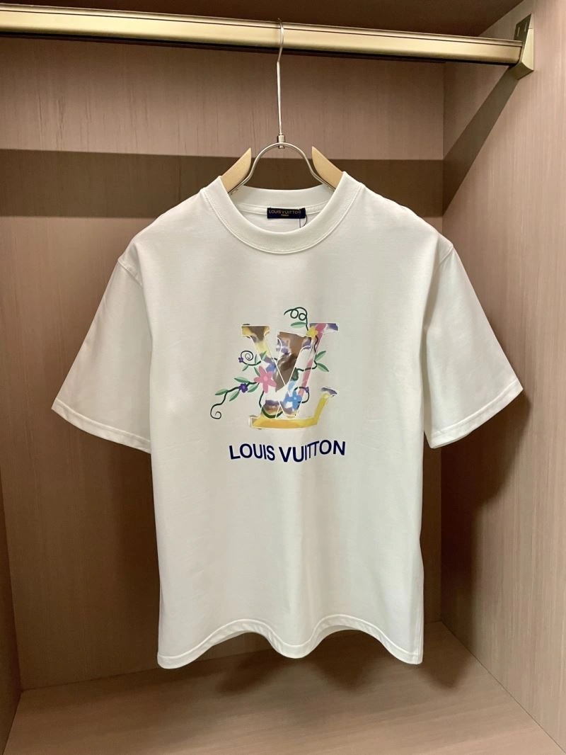 Indistinguishable Louis Vuitton T-Shirts