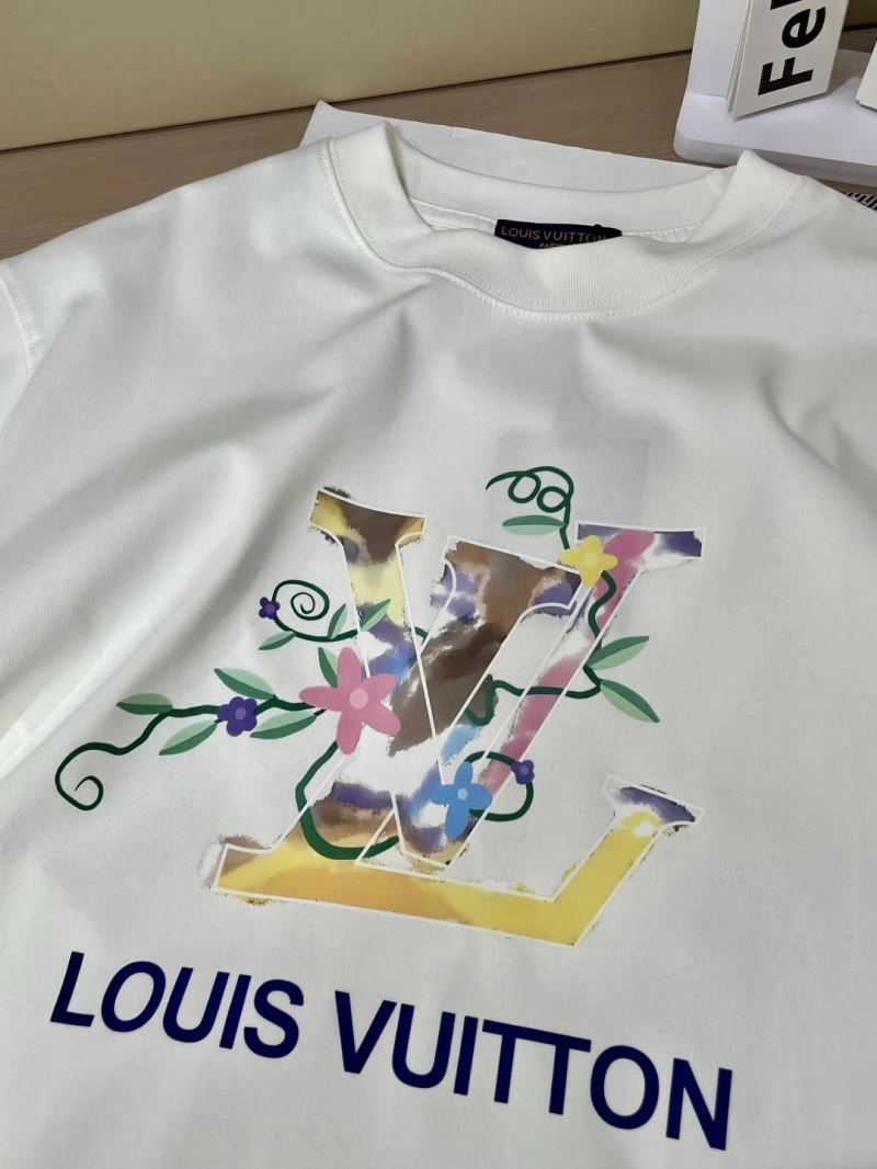 Indistinguishable Louis Vuitton T-Shirts