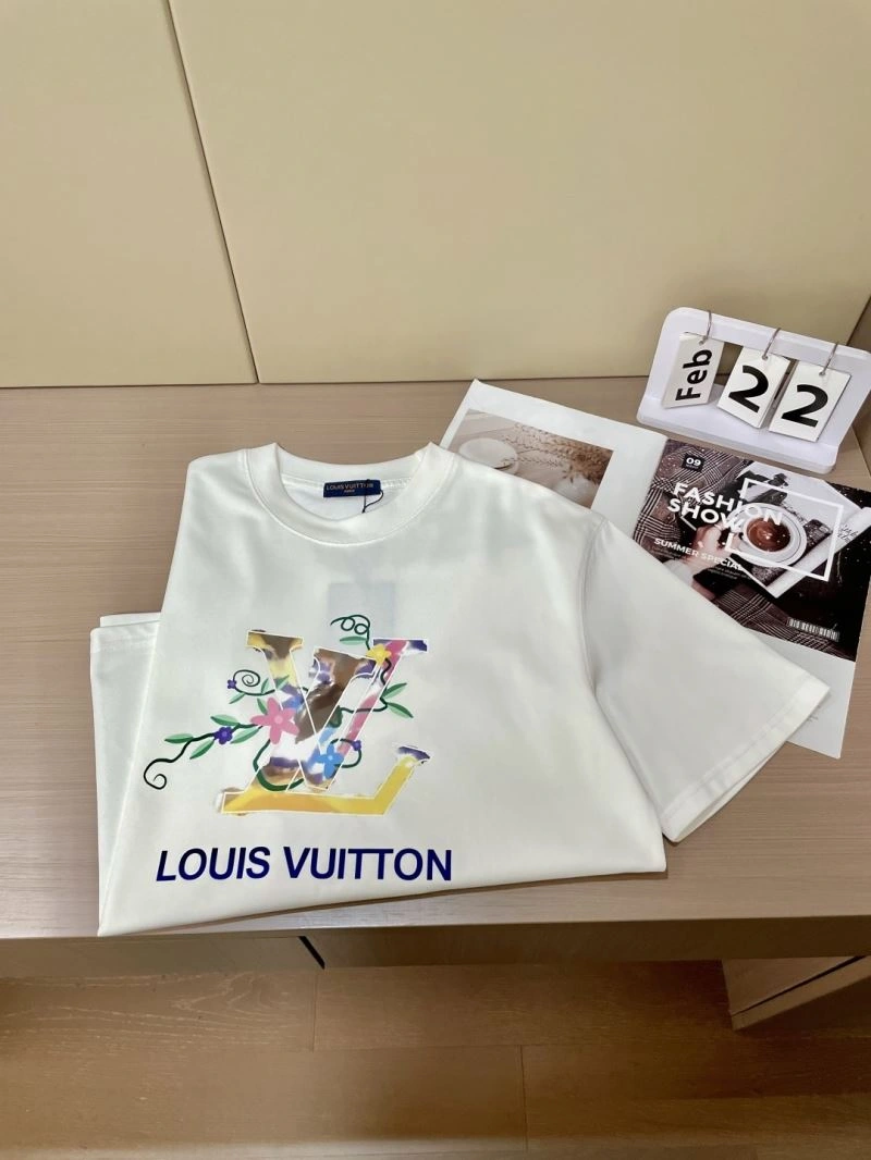 Indistinguishable Louis Vuitton T-Shirts