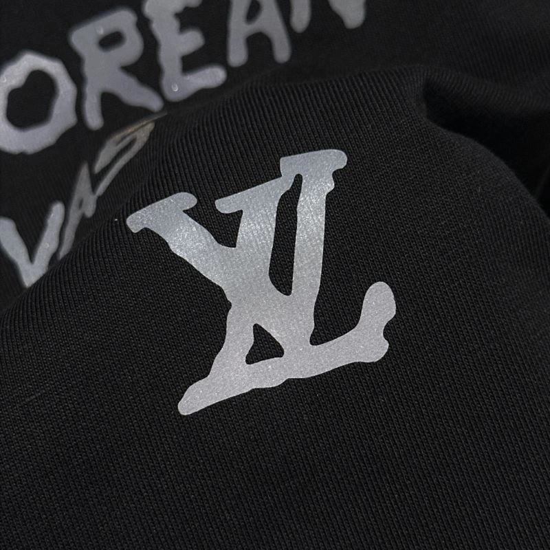 Factory-made Louis Vuitton T-Shirts
