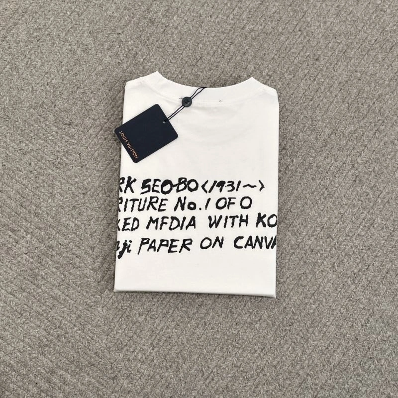 Inexpensive Louis Vuitton T-Shirts