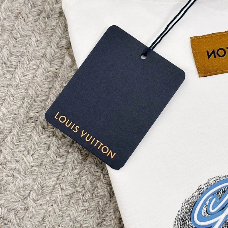 Inexpensive Louis Vuitton T-Shirts