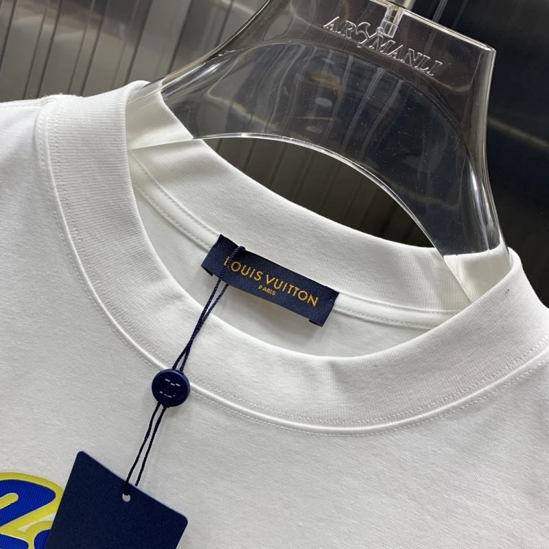 Indistinguishable Louis Vuitton T-Shirts
