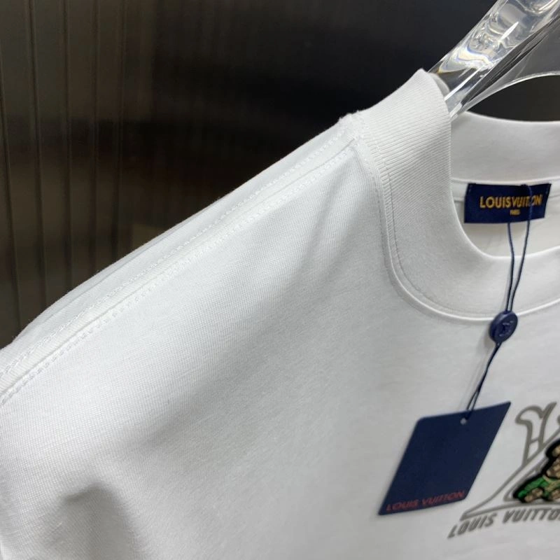 Precise copy Louis Vuitton T-Shirts